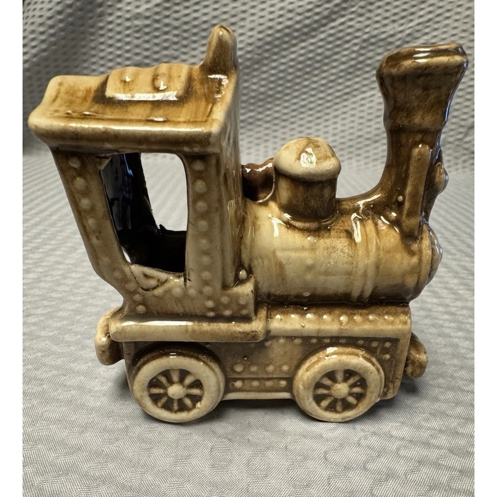 Capodimonte | Art | Vintage Capodimonte Porcelain Ceramic Train Engine ...